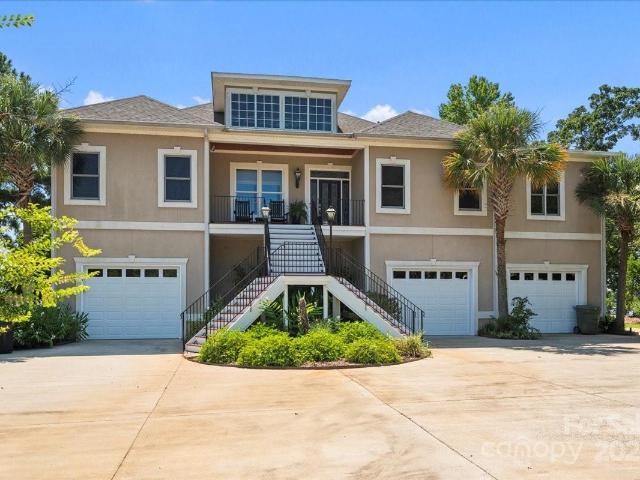2429 Singleton Point