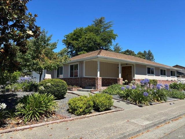 2429 Woodstock Ct, Santa Rosa, CA 95409
