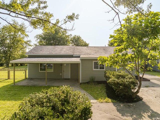 2420 N Macedonia Ave, Muncie, IN 47303