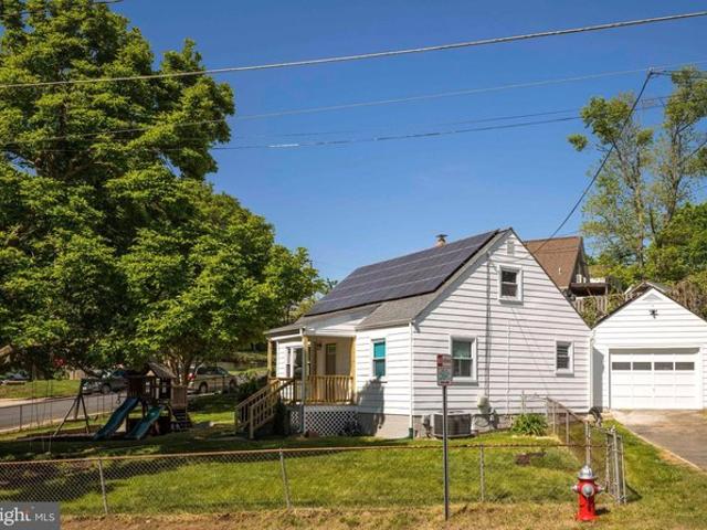 2420 Byrd Ln, Alexandria, VA 22303
