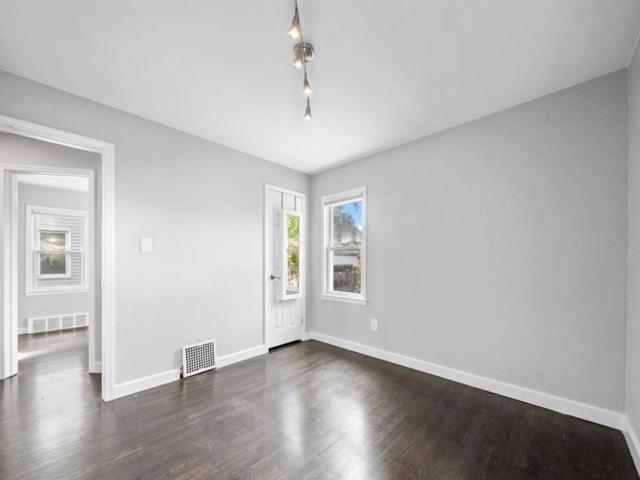 2420 Harwood Avenue, Royal Oak, US, MI