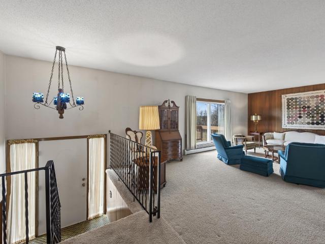 2420 Lancaster Lane N