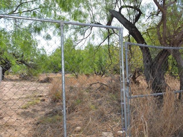 2420 Piedregal St, Laredo, TX 78041