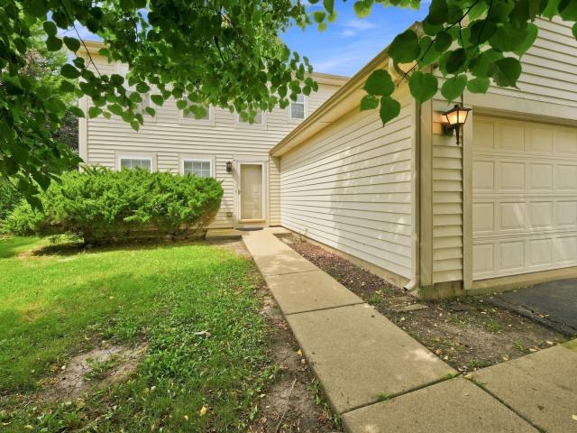 2420 Sisters Court