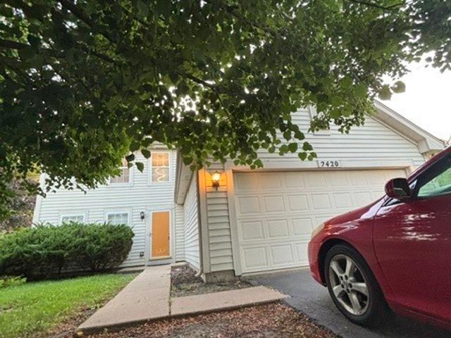 2420 Sisters Court