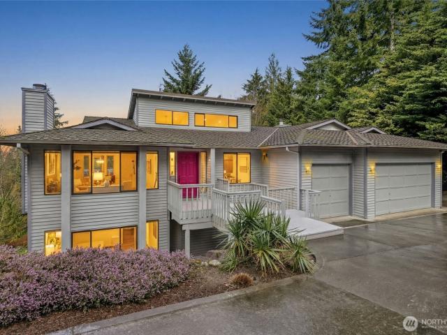 2420 Squak Mountain Loop SW