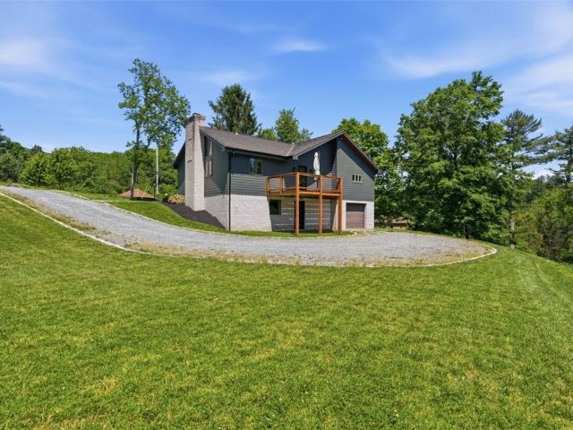 2420 Thomas Dr