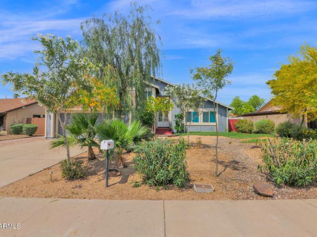 2420 W Mandalay Ln, Phoenix, AZ 85023 | MLS #7008 | Compass