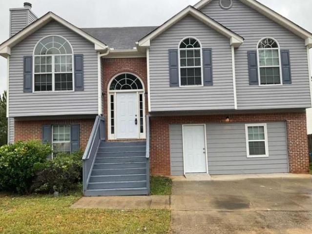 2420 Wood Bend Ln, Riverdale, GA 30296