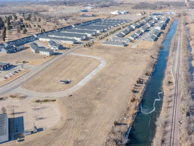 2420 2 Lillian Way, Clinton, IA 52732 | MLS #100000