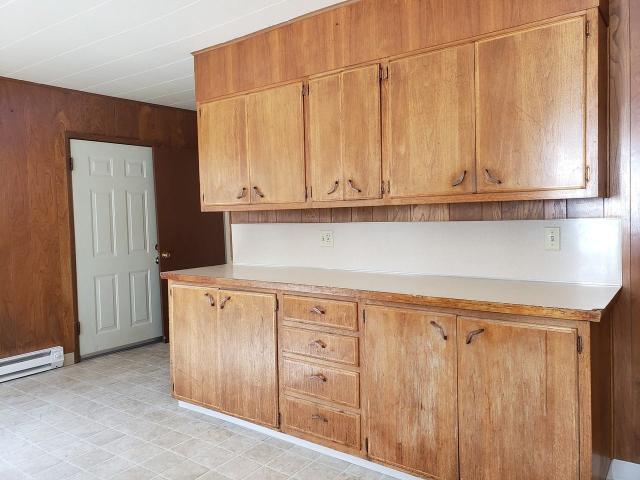 24214t 3 Bedroom Apartment for Rent at 242 E 14th Ave, Eugene, OR 97401 West University