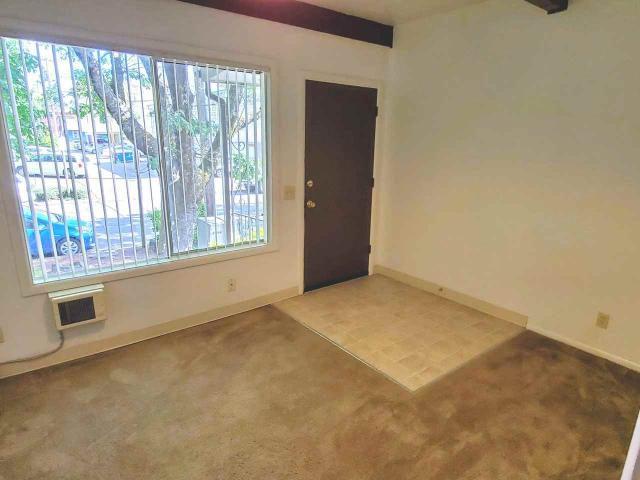 24214t 3 Bedroom Apartment for Rent at 242 E 14th Ave, Eugene, OR 97401 West University