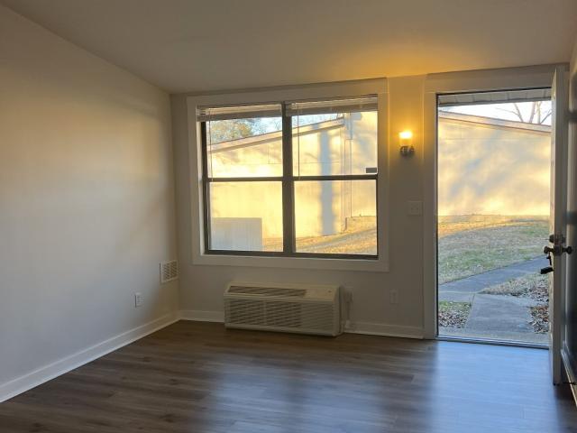 2421 Madison St # 13