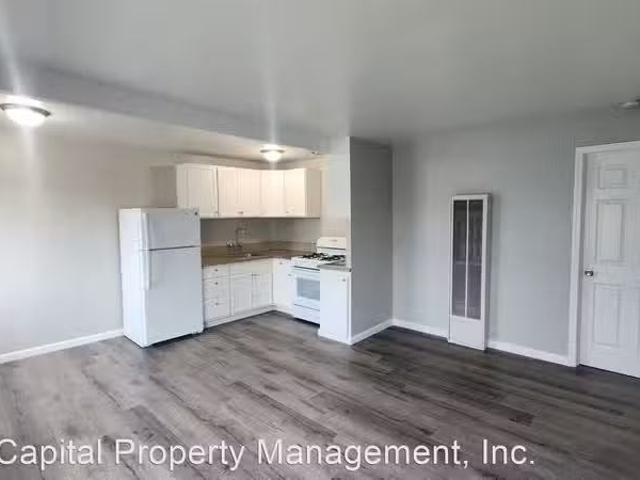 2421 Marconi Ave 19 2421 Marconi Ave