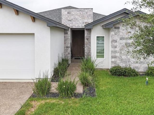2421 Messi St, Laredo, TX 78041