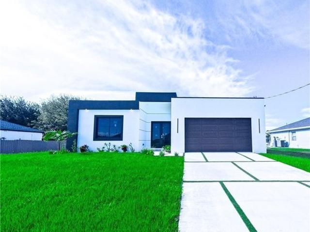 2421 NW 8th Ter, Cape Coral, FL 33993