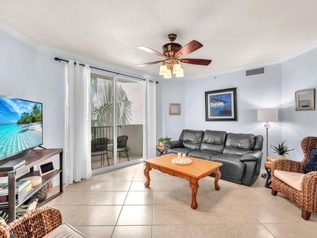 2421 NE 65th St Apt 213, Fort Lauderdale, FL 33308