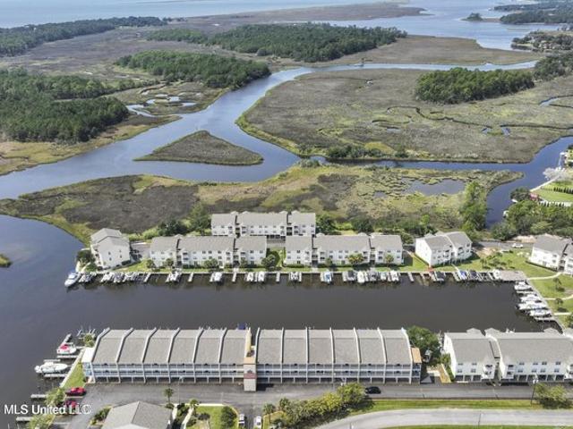 2421 Beachview Dr Apt H05, Ocean Springs, MS 39564