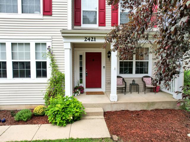 2421 Columbia Lane