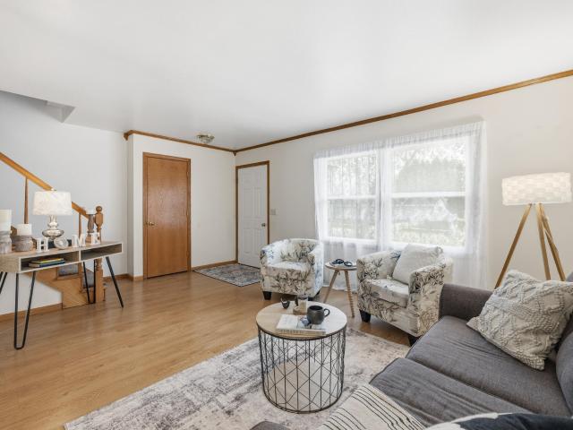 2421 Deerfield Dr