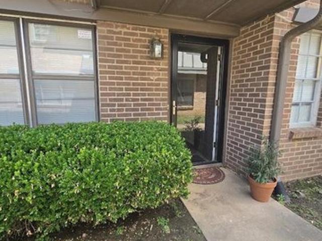2421 E 59th Ct Unit 4, Tulsa, OK 74105