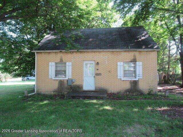 2421 E Cavanaugh Rd, Lansing, MI 48910