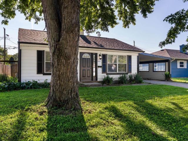 2421 Edgelea Drive