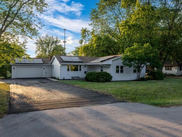 2421 Lockner Blvd, Joliet, IL 60431