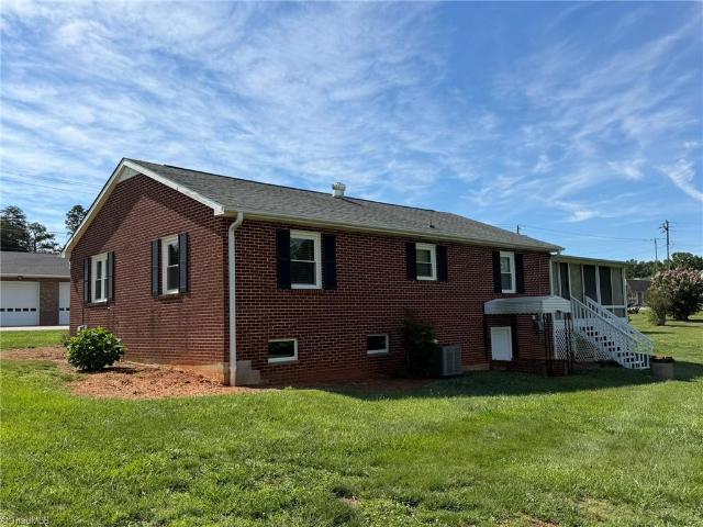 2421 Smithtown Road