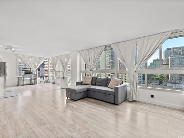 2421 Tusitala St Apt 803, Honolulu, HI 96815