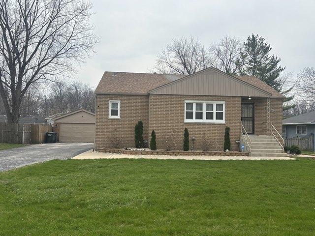 2421 E 187th Pl, Lansing, IL 60438