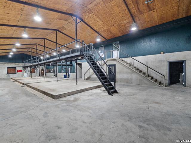 2421 Usener Rd