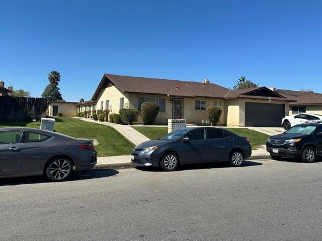 2421 Westholme Blvd, Bakersfield, CA 93309