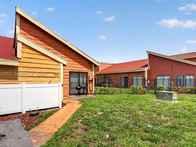 2422 NW 55th Ter, Lauderhill, FL 33313