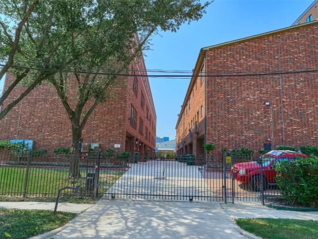 2422 Navigation Blvd, Unit E, Houston, TX 77003 | MLS #69690