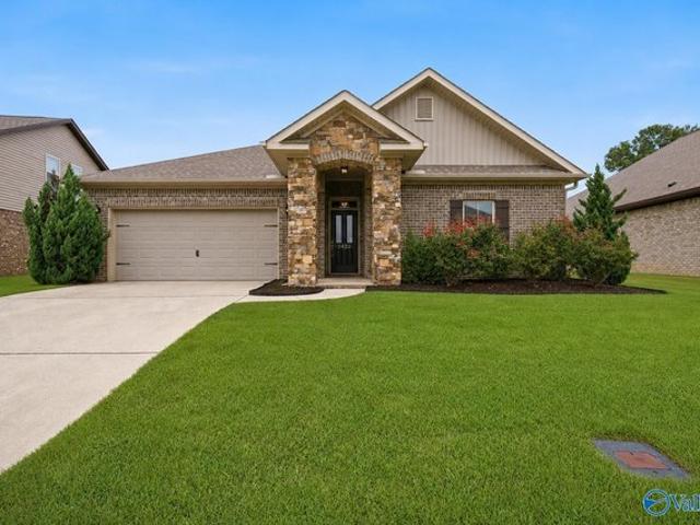 2422 Hobbstone Cir SW, Huntsville, AL 35803