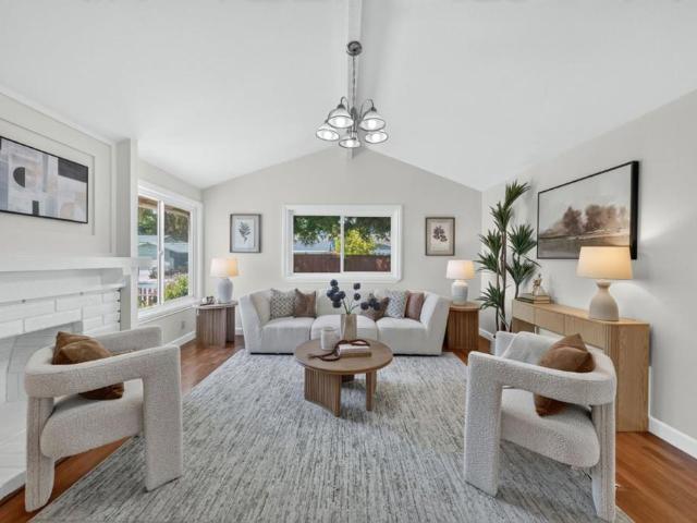 2422 Ridgeglen Way