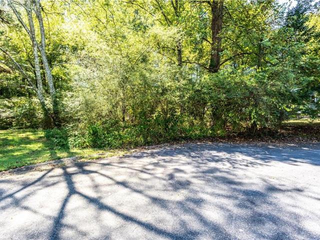 2422 Salem Dr, Marietta, GA 30062 | MLS #7714