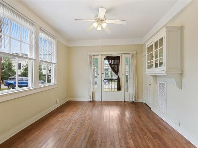 2422 Short Street