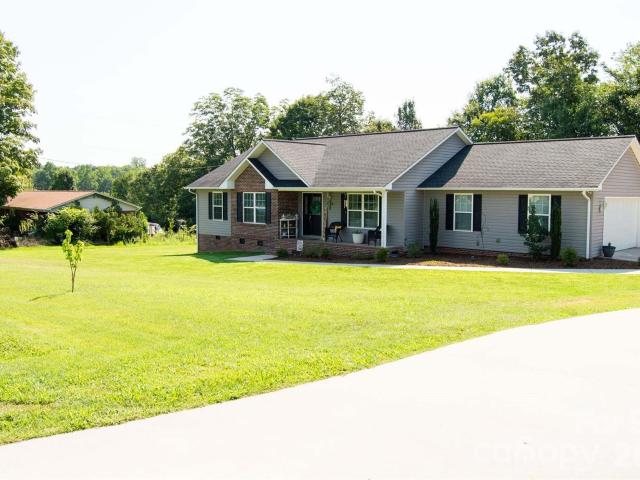 2422 23rd Street Drive NE