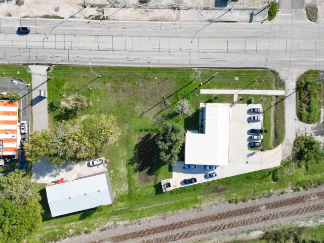 2422 2 S Main Street