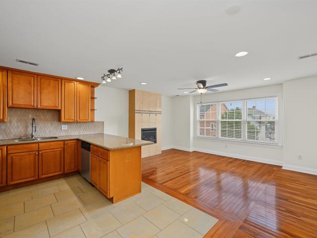 2423 Formicas Way