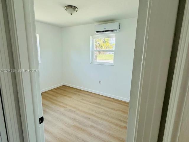 2423 Jeffcott St, 1, North Fort Myers, FL