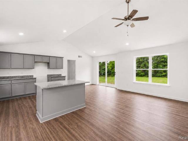 2423 Whisper ridge Drive