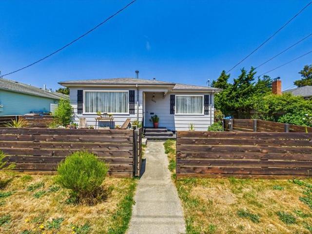 2423 18th St, Eureka, CA 95501