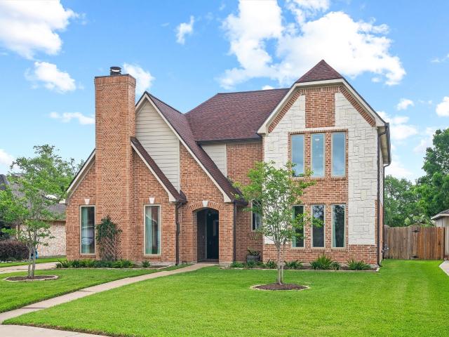 2423 1st St, Stafford, TX 77477 | Compass