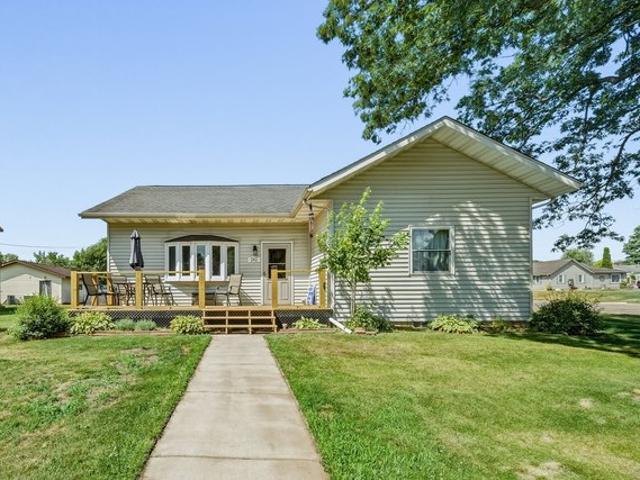 242 2nd Ave, Chippewa Falls, WI 54729
