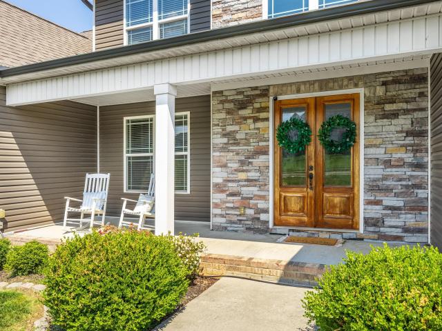 242 Chase Lane NE