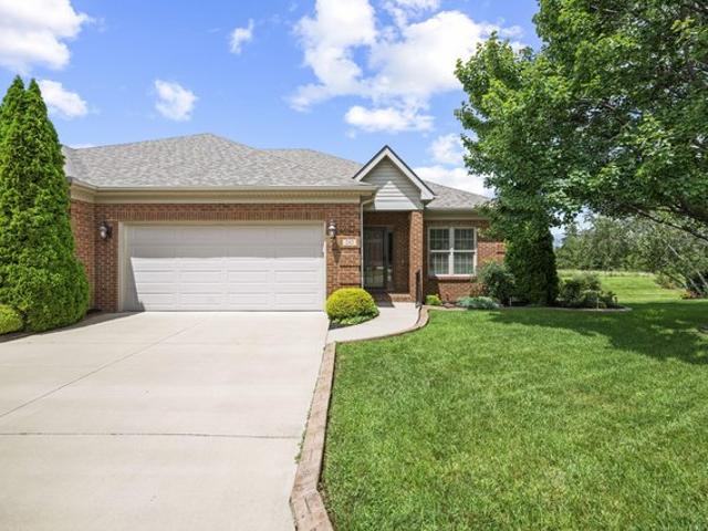 242 Clairmont Dr, Richmond, KY 40475