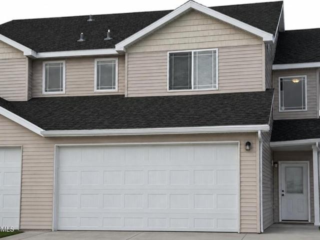 242 Adeline Dr, Stanley, ND 58784